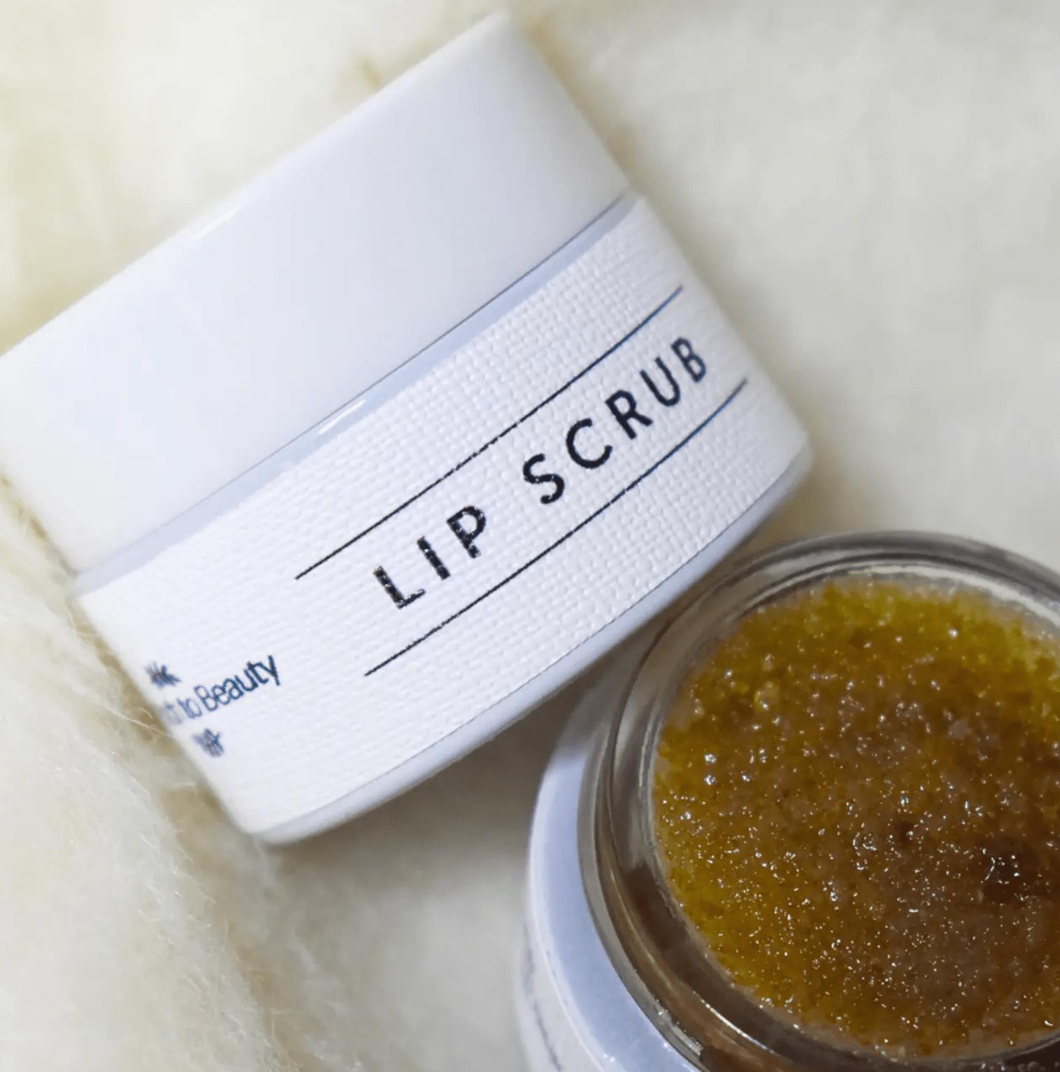 Lip Scrub – The Gifting Suite